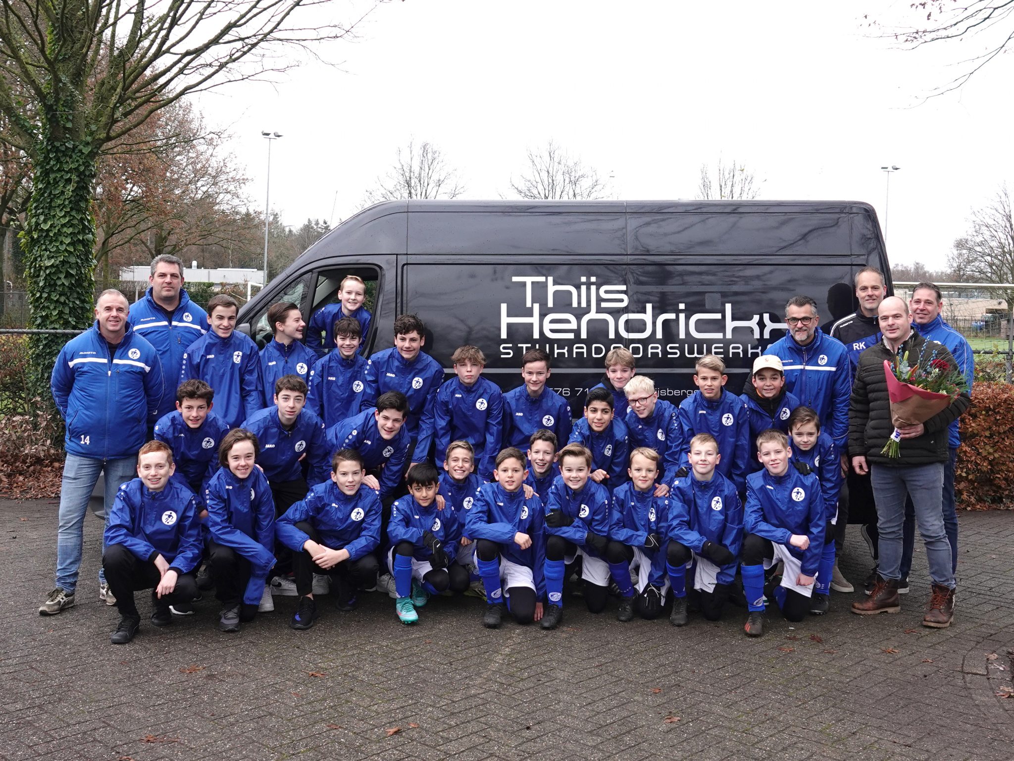 Mooie regenjacks voor VVRJO13-1 en 15-1 van Thijs Hendrickx ...